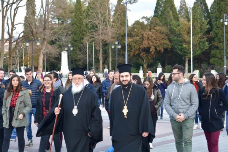 Ο Μαντινείας Αλέξανδρος και η Νεολαία τίμησαν τον Γέρο του Μωριά ...