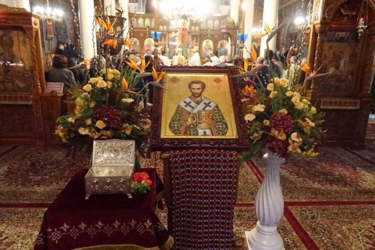 Πολυαρχιερατικό Συλλείτουργο για τα Ονομαστήρια του Μητροπολίτη ...