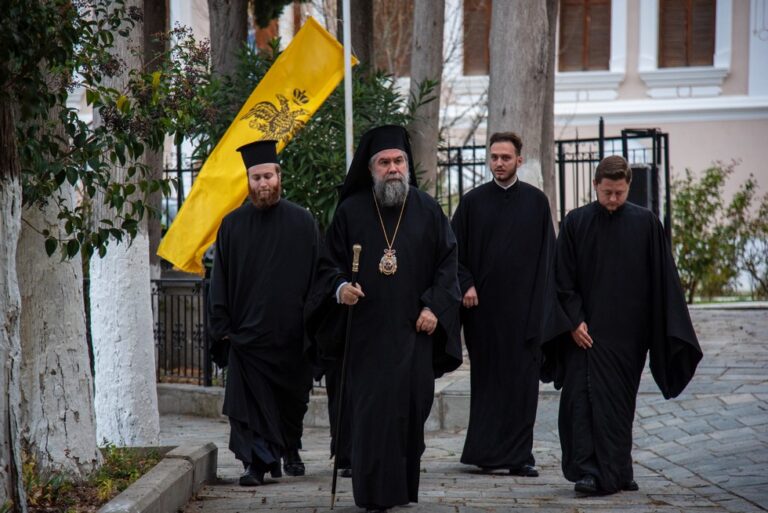 Σερρών Θεολόγος: «Ο Εμμανουήλ Παπάς, αξεπέραστο πρότυπο φιλοθεΐας ...