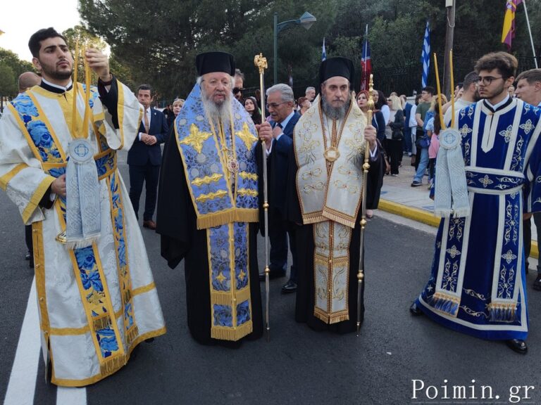 Μεγαλοπρεπής υποδοχή του Ιερού Λειψάνου του Αγίου Νικολάου στην Αγία ...