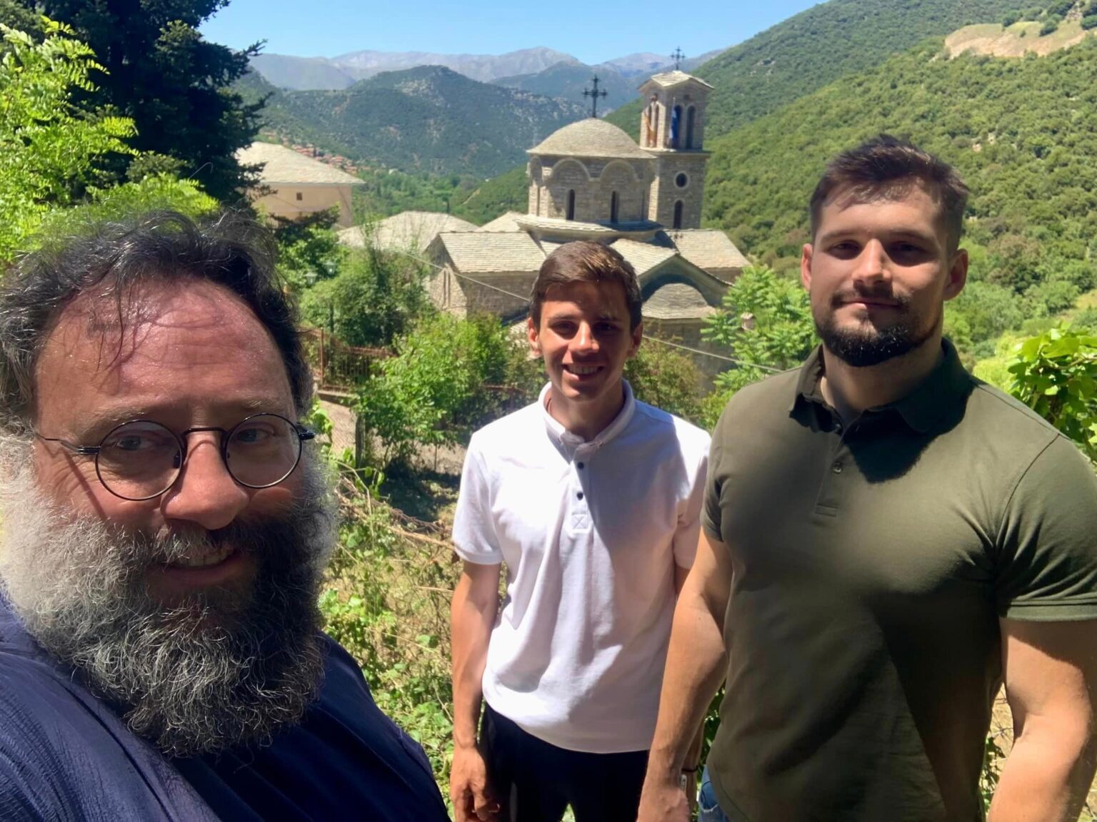 Βράβευσις Αρχιμανδρίτου Σεραφείμ Δημητρίου - Poimin.gr