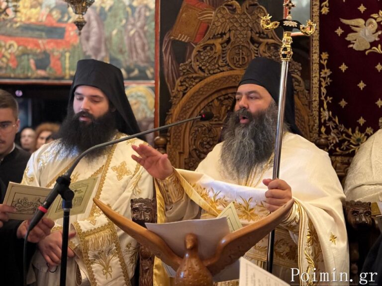 Επιτάφιος στα Μετέωρα... Εκεί όπου η γη αγγίζει τον Θεό!! - Poimin.gr