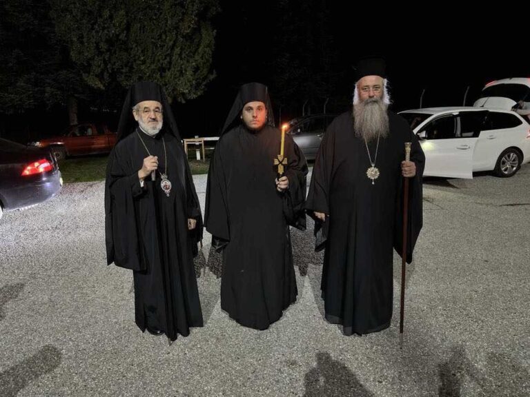 ΡΑΣΟΕΥΧΗ ΜΟΝΑΧΟΥ ΣΤΗΝ ΙΕΡΑ ΜΟΝΗ ΠΑΝΑΓΙΑΣ ΠΕΤΡΑΣ ΟΛΥΜΠΟΥ - Poimin.gr