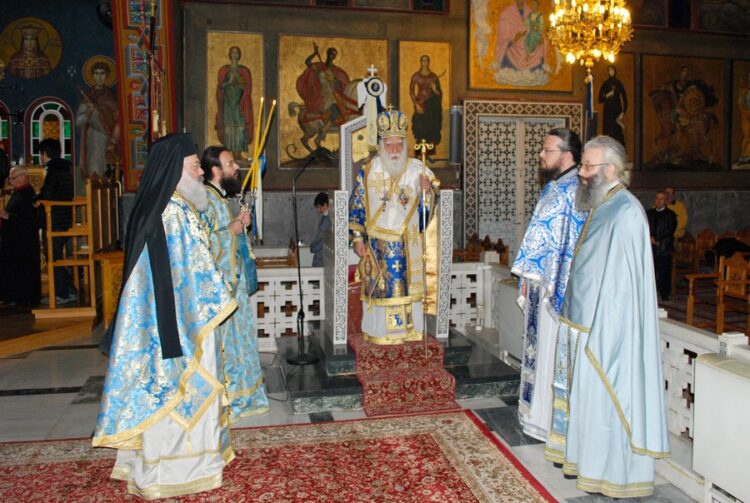 ΤΑ ΘΕΟΦΑΝΕΙΑ στό Παλαιό Φάληρο - Poimin.gr
