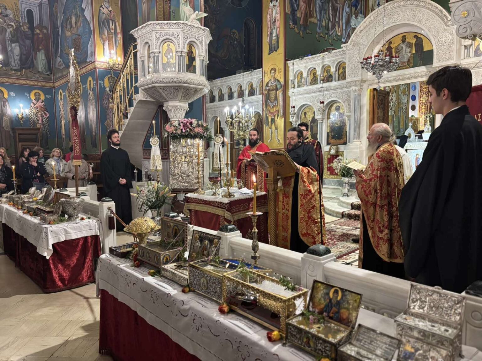 Εορτή Συνάξεως της Παναγίας Διασωζούσης και των Αγίων της Μικράς Ασίας ...